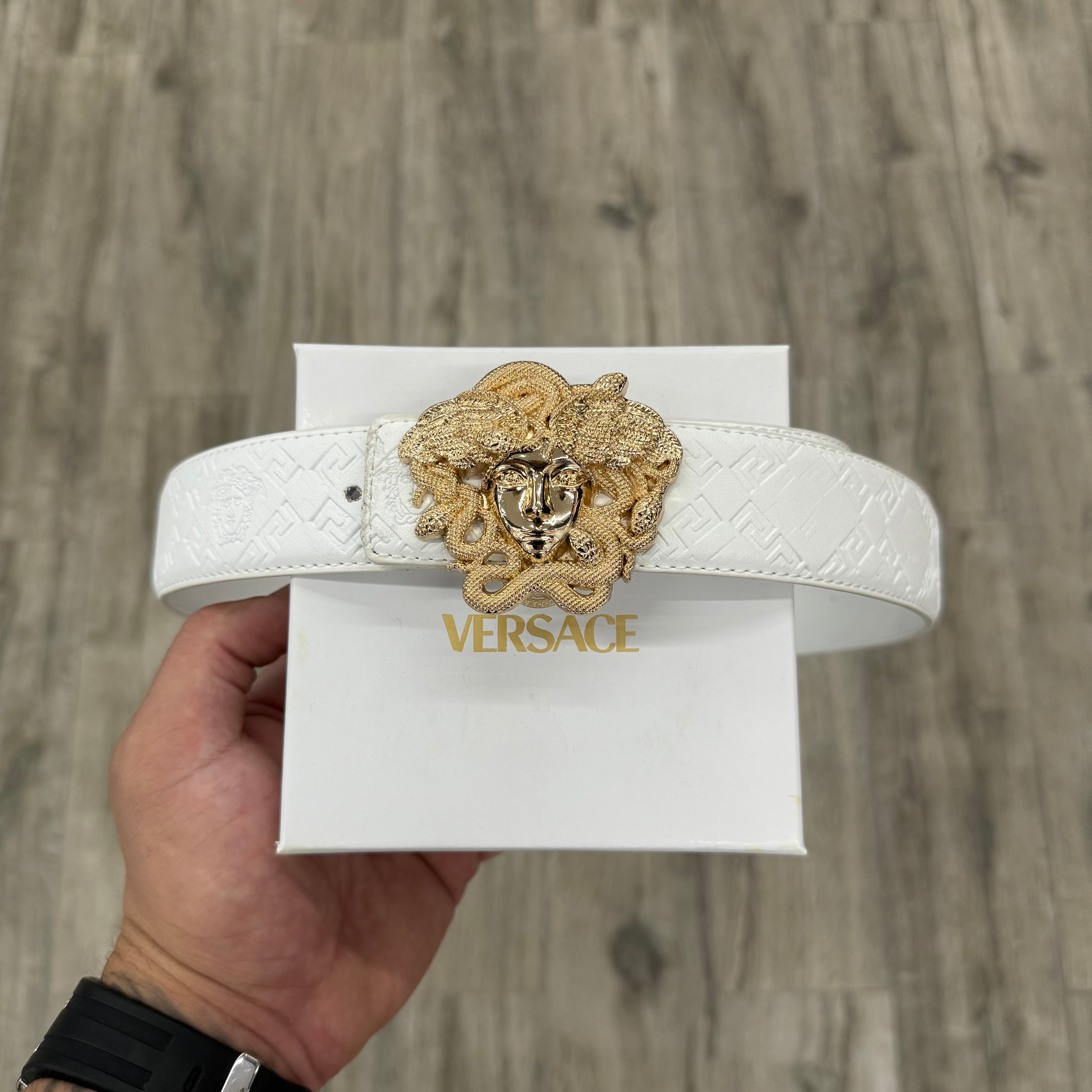 Medusa Gold Logo [white] – Jemyk's Boutique